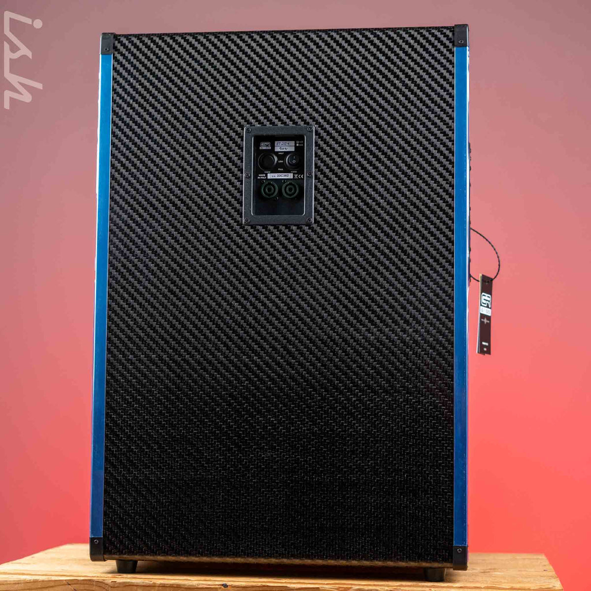GR Bass AT 212+ 900W 4 Ohm Bass Cabinet Black Carbon Fiber – Ish Guitars