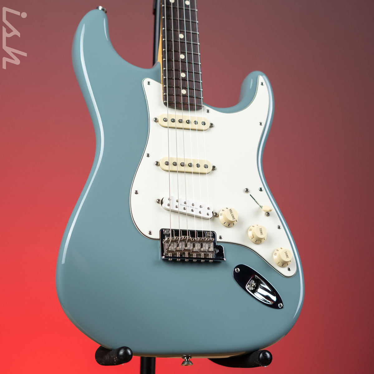 2016 Fender American Professional Stratocaster Sonic Gray – Ish Guitars