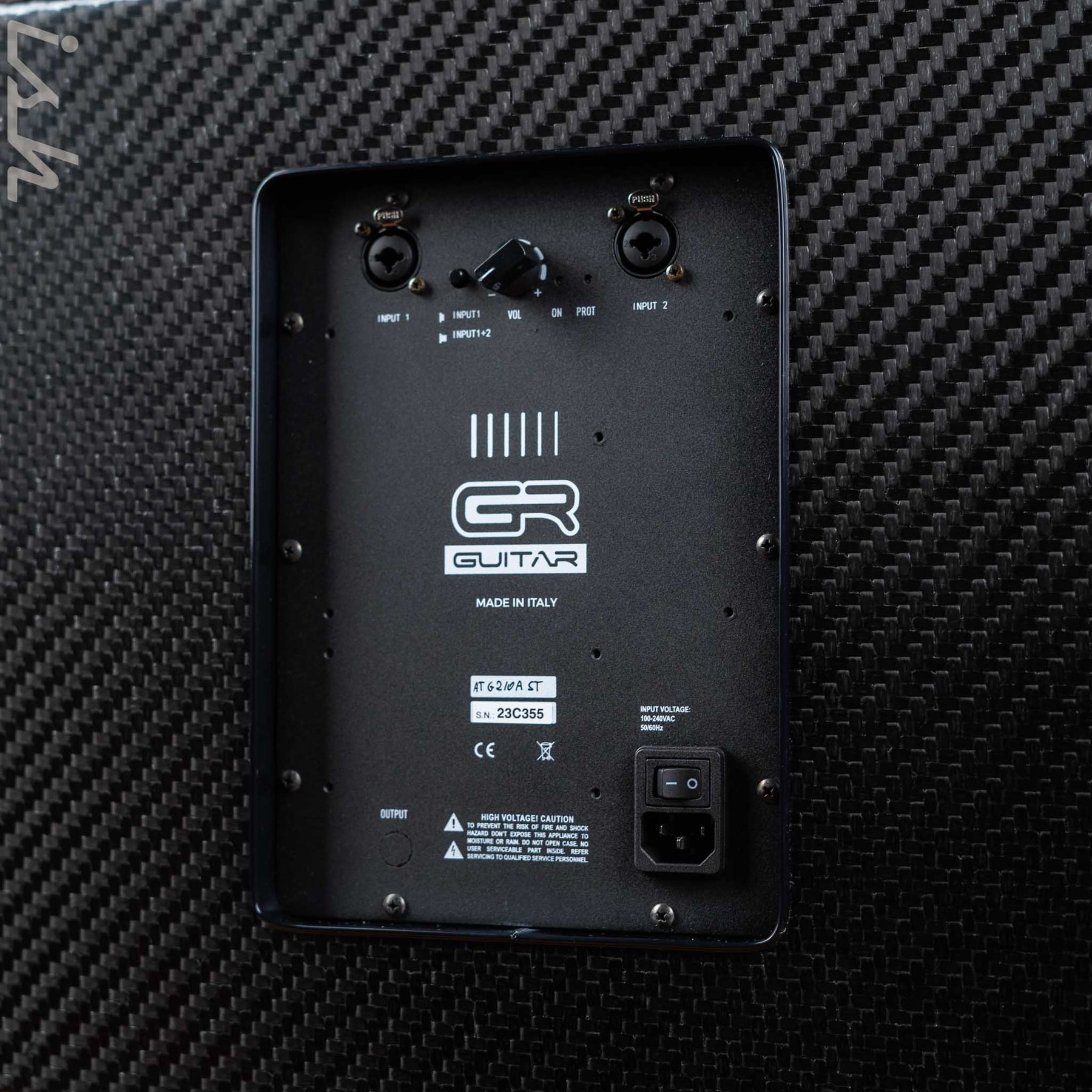 GR Guitar AT G210A ST 300W 8ohm 2x10 Guitar Cabinet Black Carbon Fiber ...