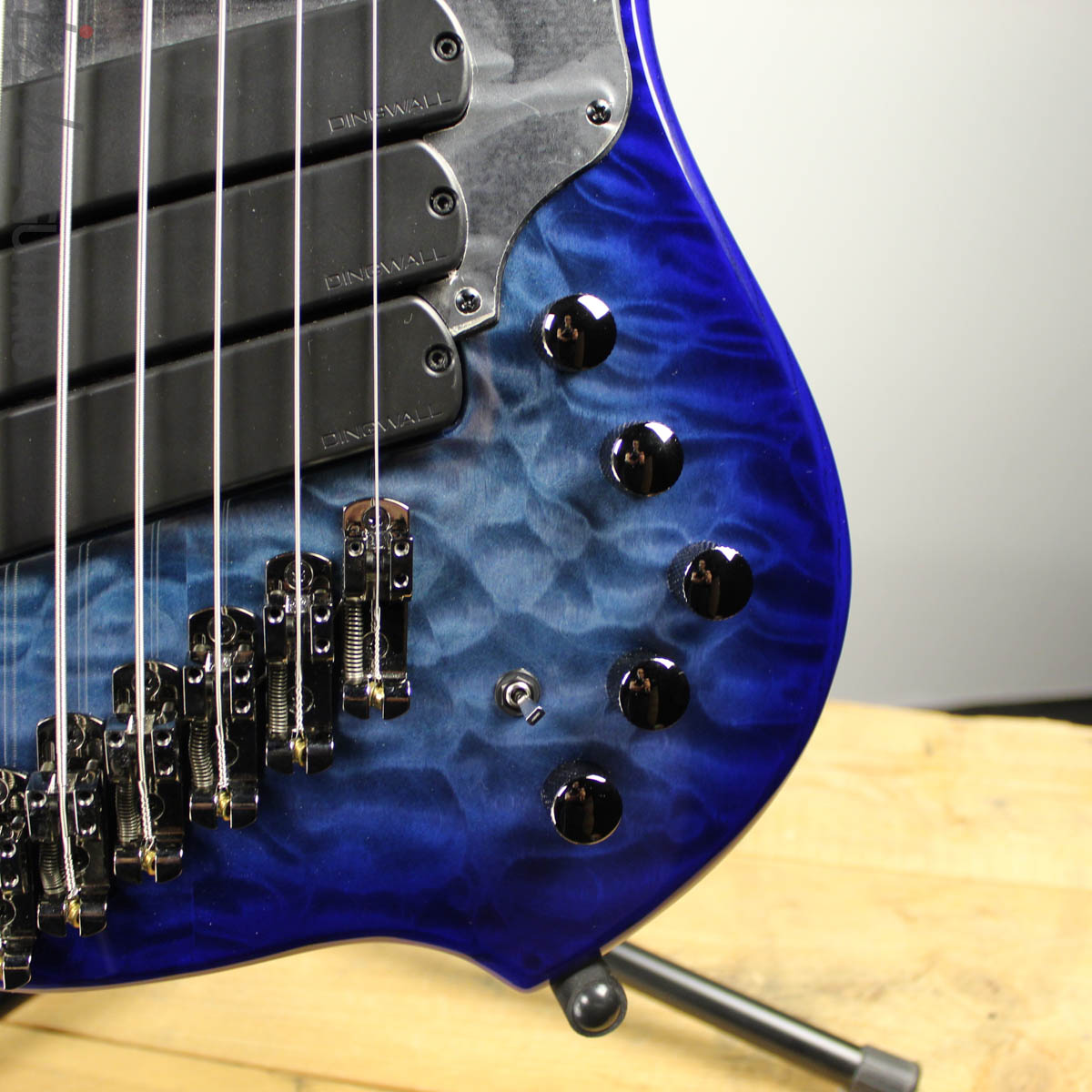 Dingwall Combustion 3-Pickup 6-String Indigoburst – Ish Guitars