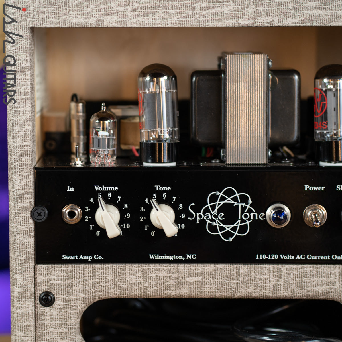 Swart Space Tone 6v6se Guitar Amplifier Custom Fawn Slub Gold Piping B ...