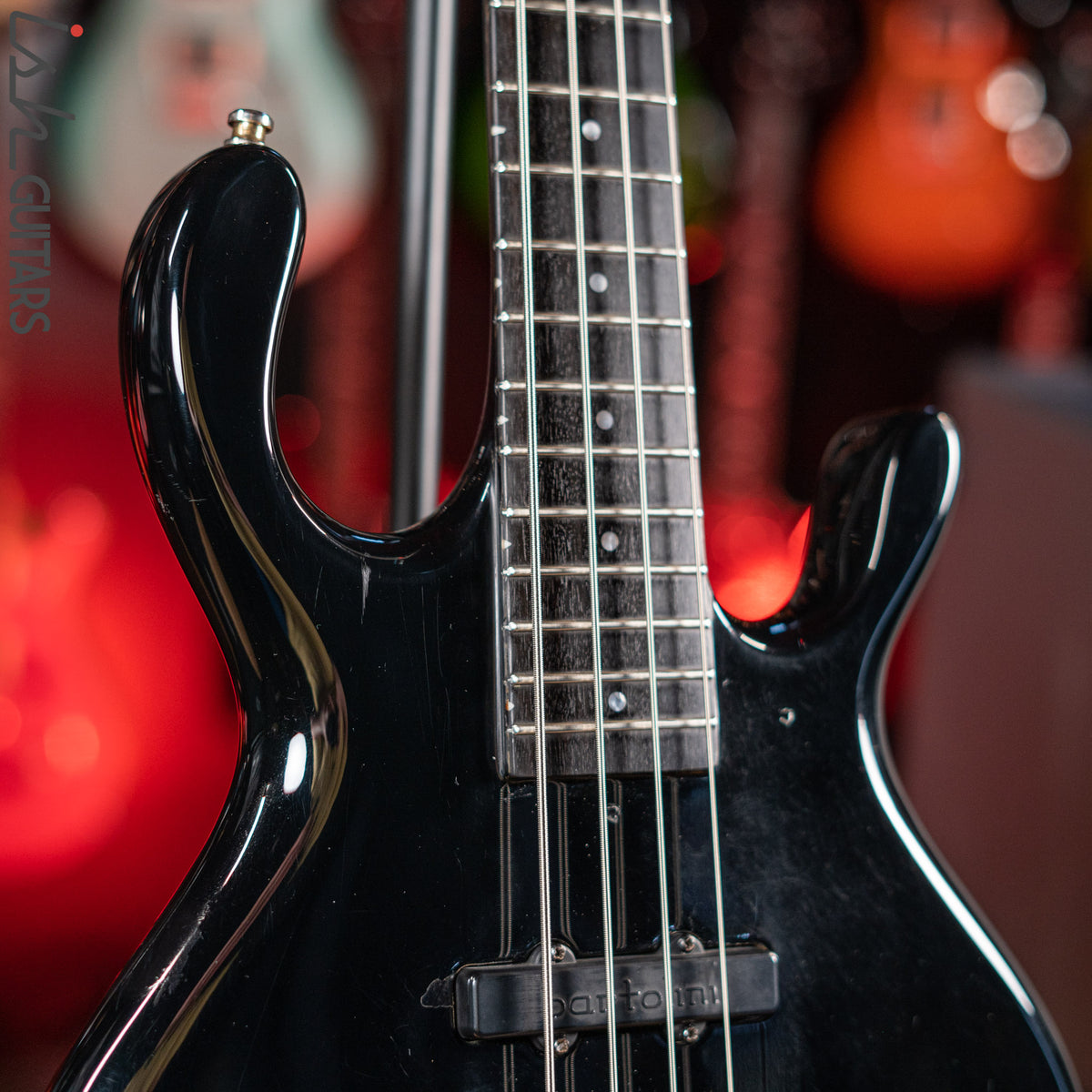 1986 Pedulla MVP Bass Black – Ish Guitars