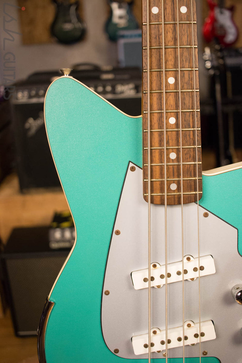 USA Reverend RumbleFish Turquoise 4 String Bass RARE – Ish Guitars