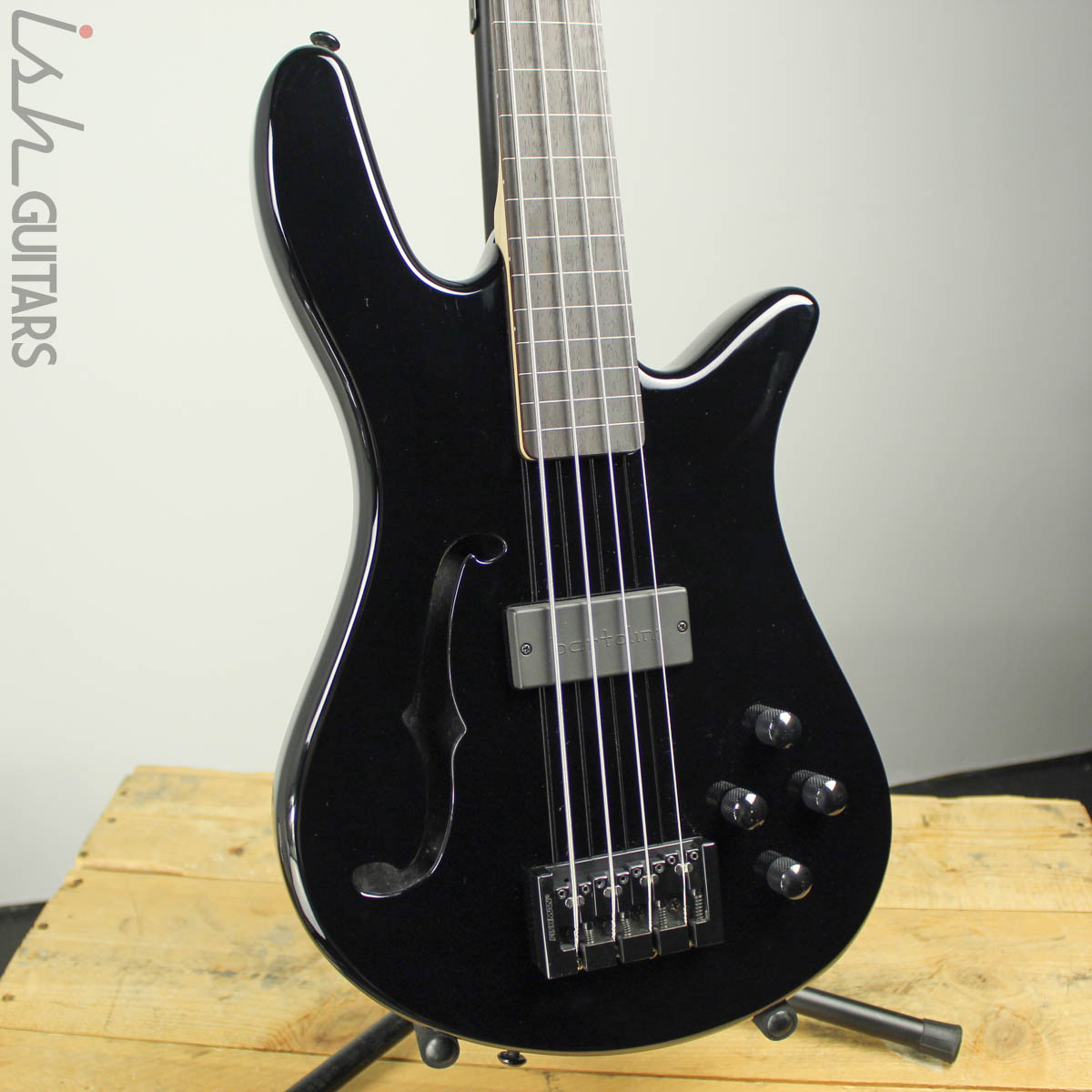 Spector SpectorCore 4 Fretless Black – Ish Guitars